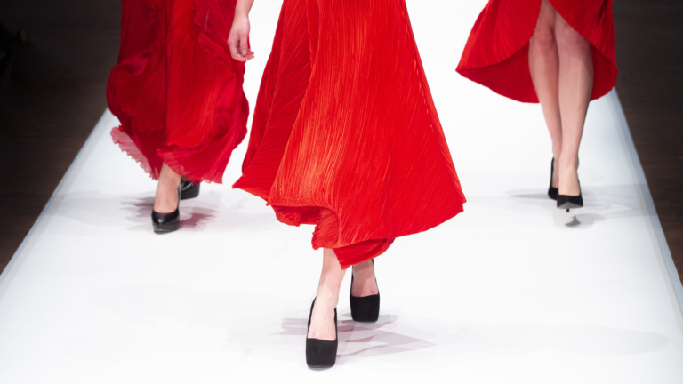 The Height of Fashion: Navigating Runway Model Height Criteria